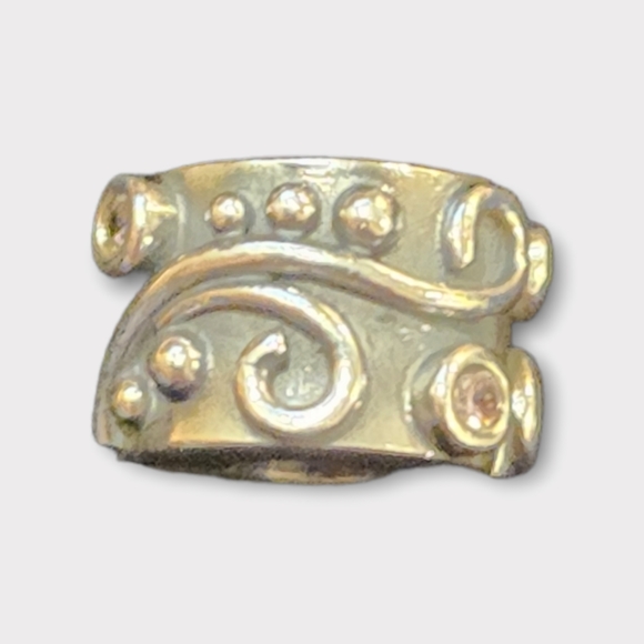 Pandora | Jewelry | Pandora Swirl Clip | Poshmark